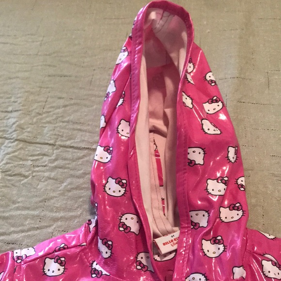 Hello Kitty | Jackets & Coats | Hello Kitty Girls Raincoat Size 3t ...